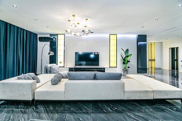 Vi̇p Apartment Night Moon - Azerbaijan