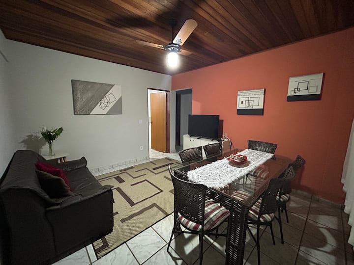 Apê Aconchegante 4 | P/ 6 | Ar, Garagem E Wi-fi - São José do Rio Preto