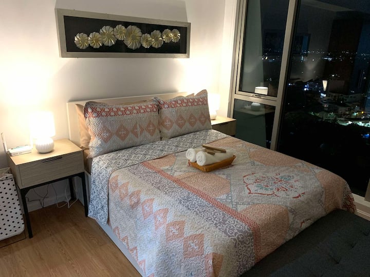 3 Br Condo Unit - Rio West Azure Urban Residences - Muntinlupa