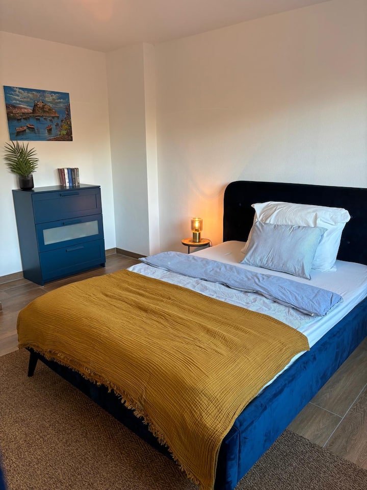 Privates Zimmer In Ruhiger Lage - Munich (Monacor di Baviera)