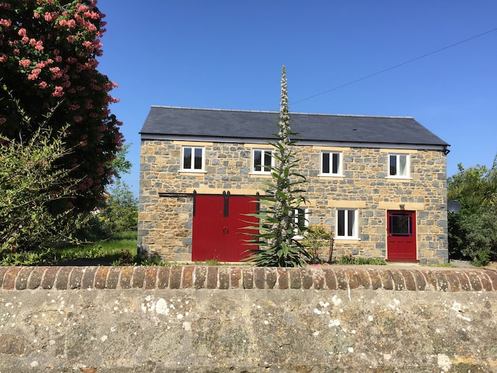 Architect-designed Granite Barn Conversion - Guernsey