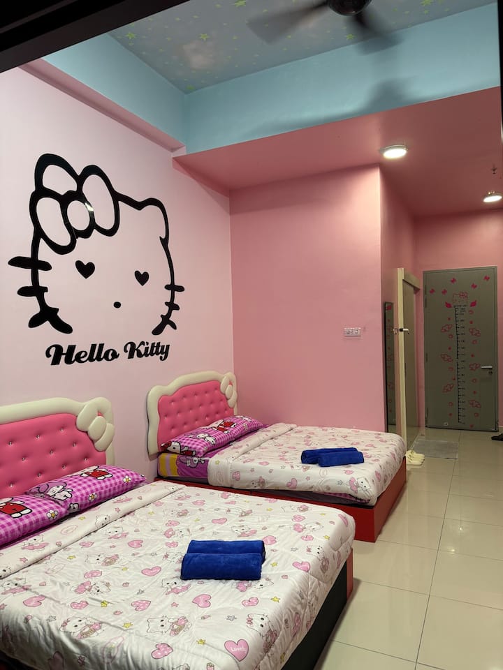 Hello Kitty (Max 4 Adult & 1 Baby Stay) - Cameron Highlands