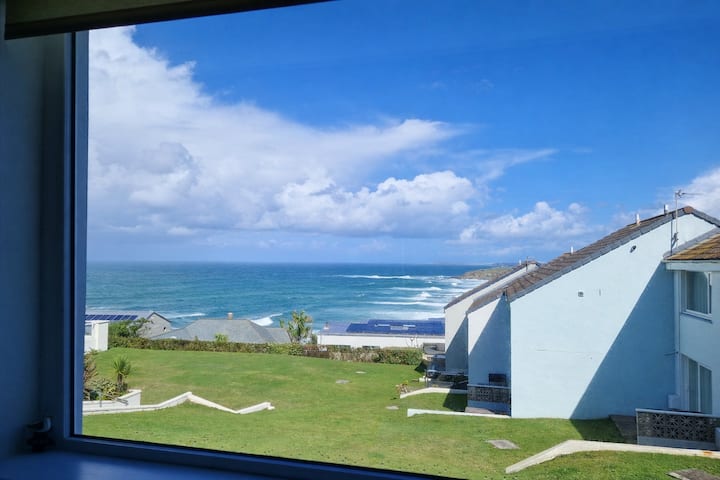 Ocean View Retreat · Heated Pool · Fistral Beach - Pentire