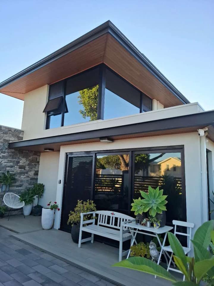 Guest Suite, Private Entrance, Bathroom & Garden - Perth