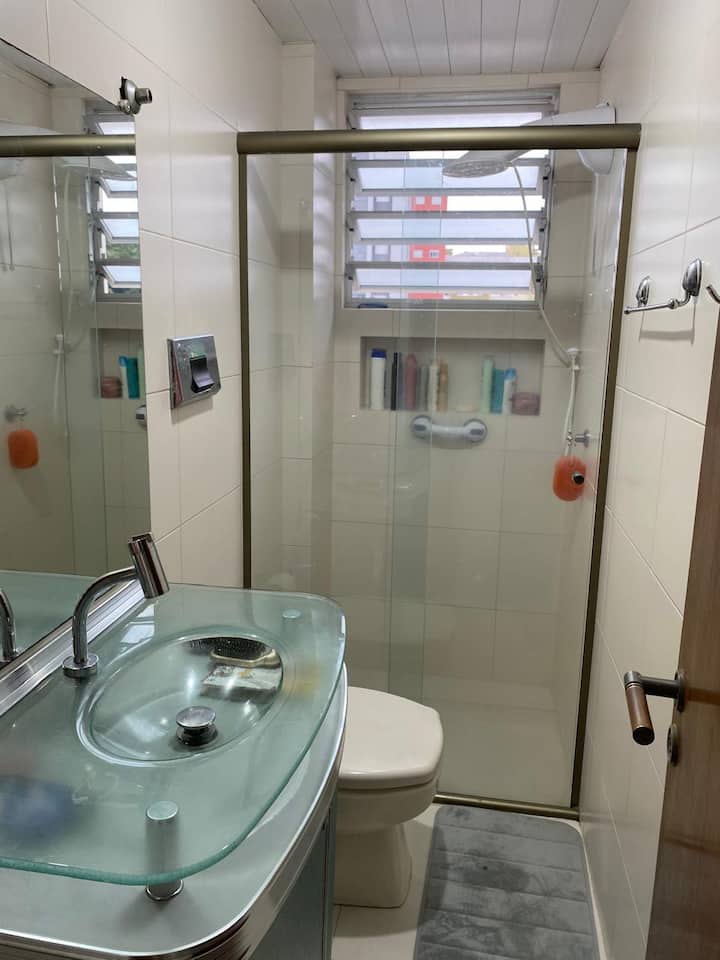 Quarto A 200m Da Vila Germânica - Blumenau