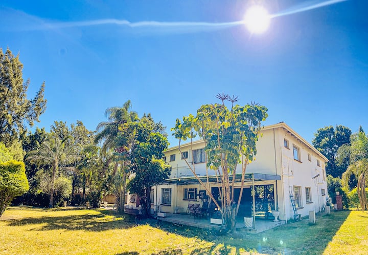 Victorian Bnb Hillside Fastwi-fi - Zimbabwe