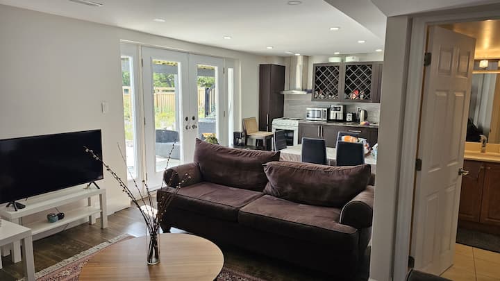 2bed2bath -Entire Unit - Markham