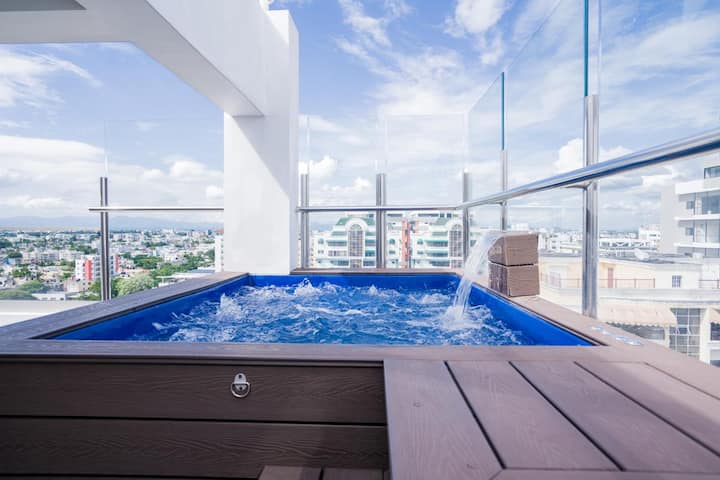 Beautiful Penthouse 2br With Jacuzzi & City View - Santo Domingo