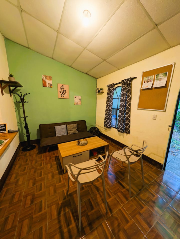 Cozy Home In Lanquín, Ideal For Groups/couples - Semuc Champey