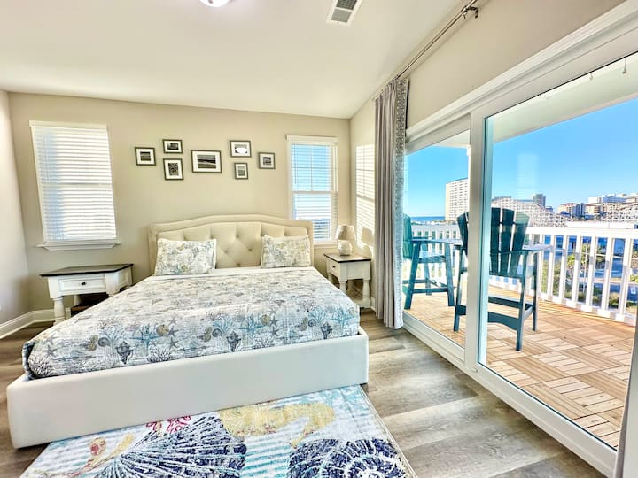 1 Block From Beach | Newly Built Coastal Retreat - Myrtle Beach, SC