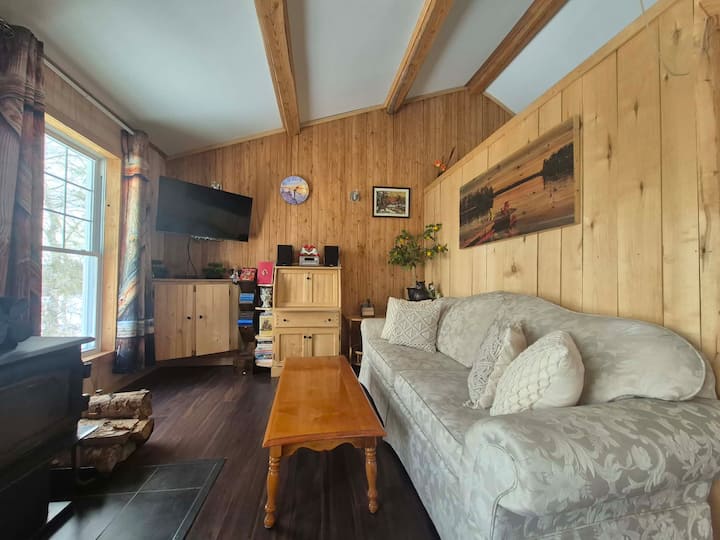 Small Cottage With Lake - Clermont