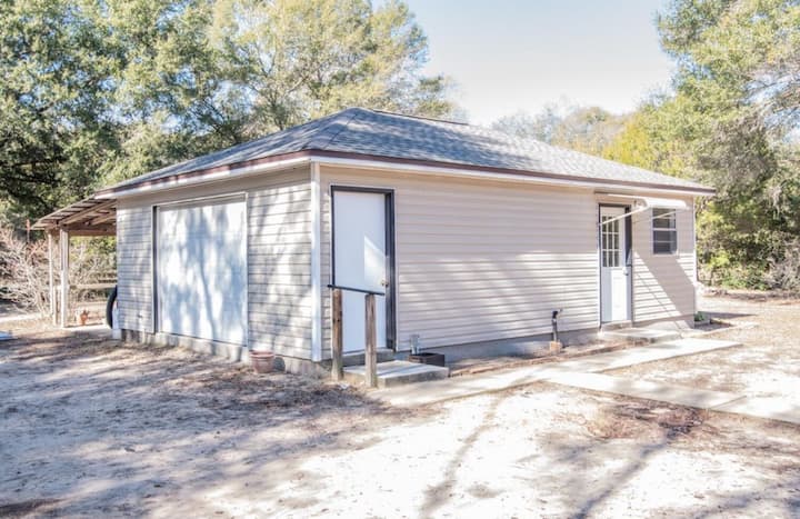 Studio Space - S. Crestview - Crestview, FL