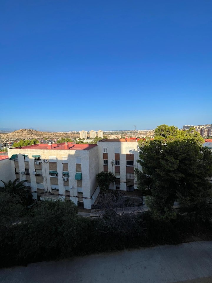 Sunshine In Alicante - Alicante
