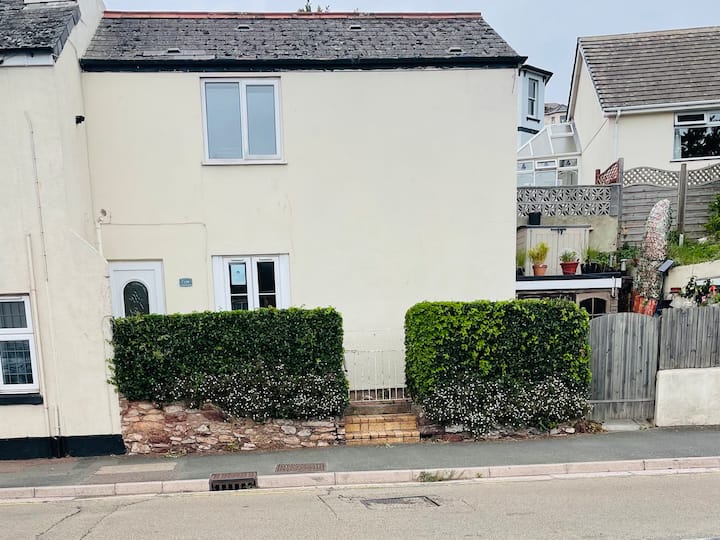 Cross Cottage Apartment - Paignton