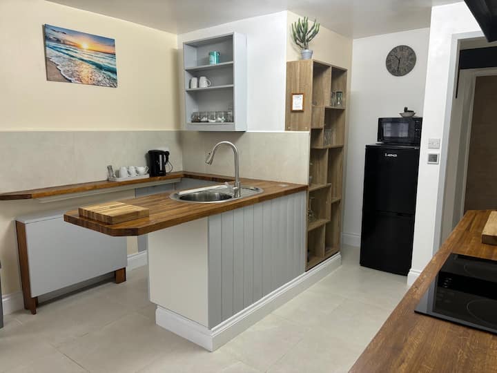 Cross Cottage Apartment - Paignton