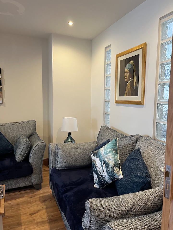 Cosy 3 Bedroom Terraced House - Dublin
