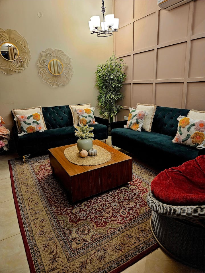 Valhalla-1bhk Eclectic Apartment. - Panchkula