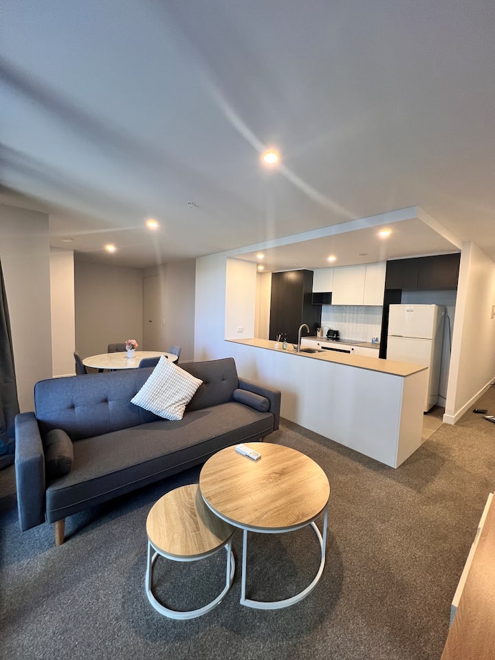 New Apartment In Phillip W/ Pool Gym Near Hospital - Canberra