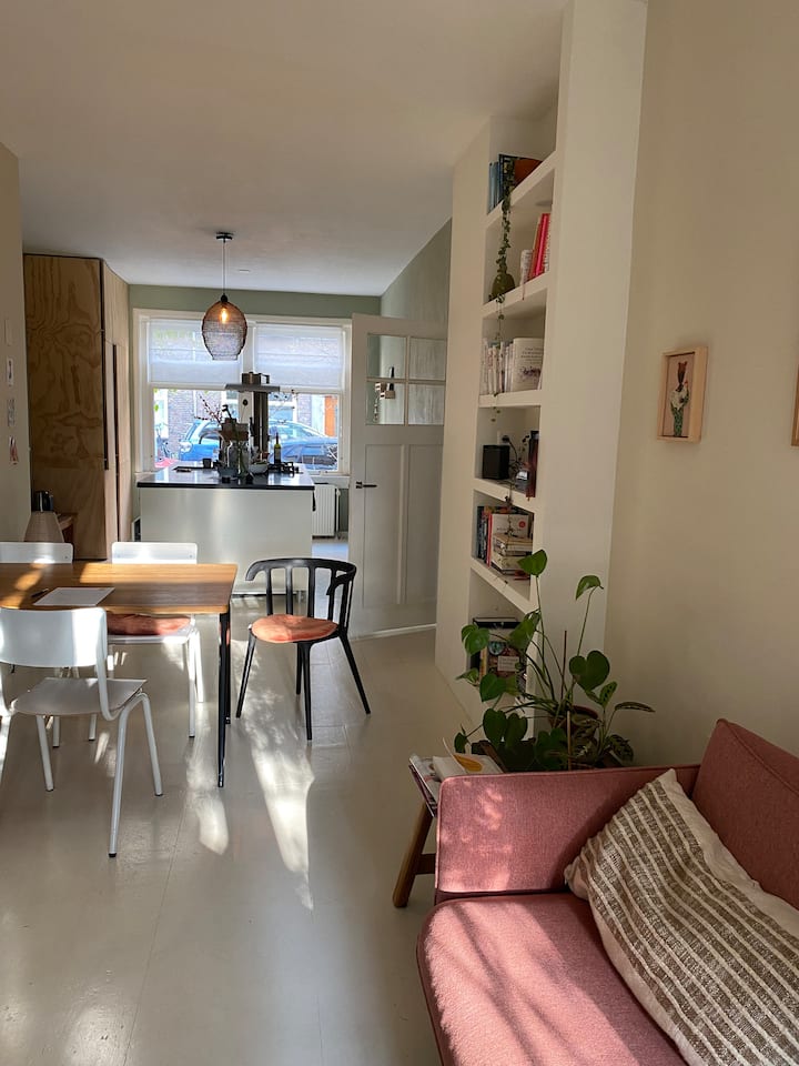 Stylish Apartment With Patio - Amstelveen