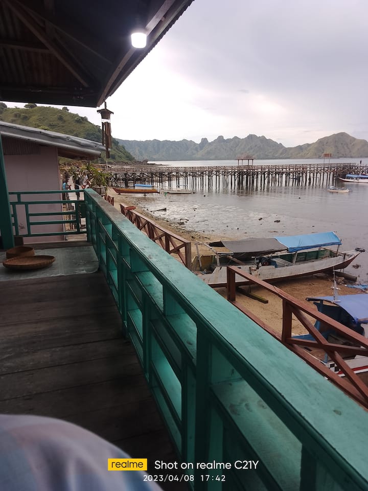 Dua Satu Komodo Homestay - East Nusa Tenggara