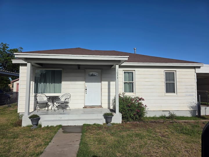 Comfortable Desert Hide-away - Carlsbad, NM