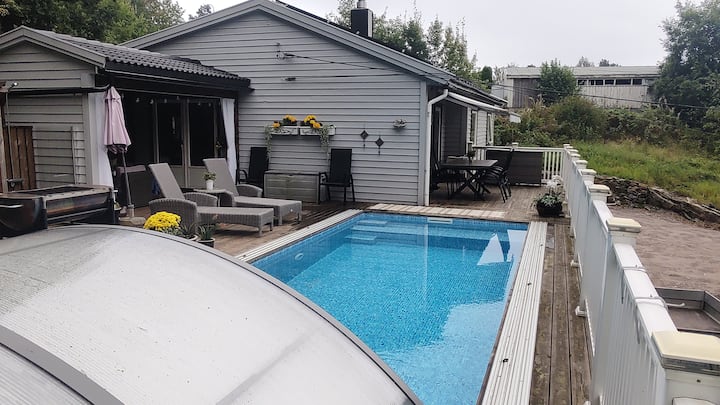 Mormors Basseng, 4 Roms Leilighet - Kristiansand