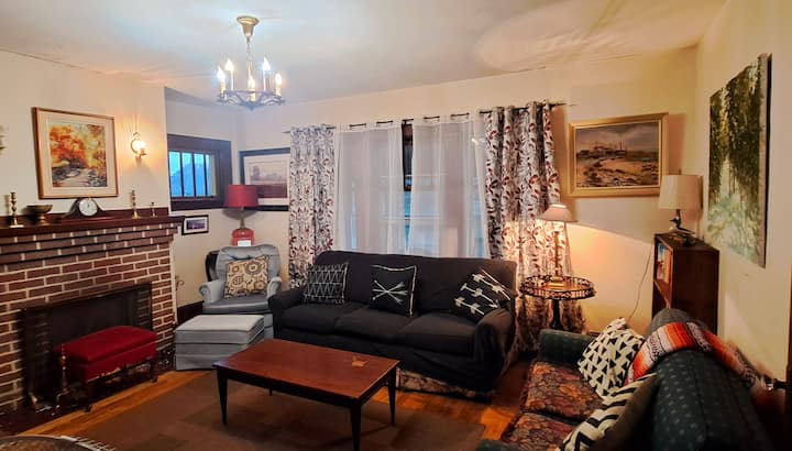 Spacious Downtown 3 Bedroom - Halifax