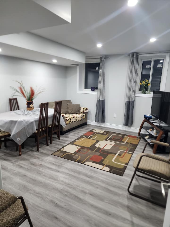 New Unit With Separate Entrance - Milton