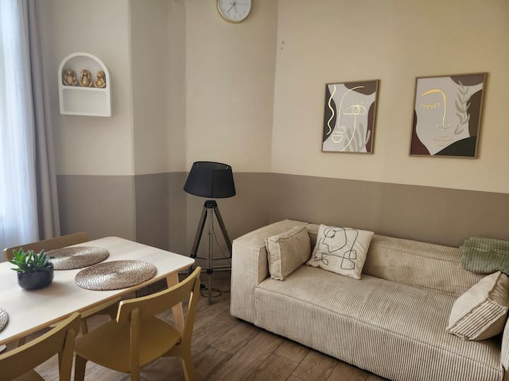 Le Cocon De Moulins Type 3 Avec Cour Privative - Lille, France