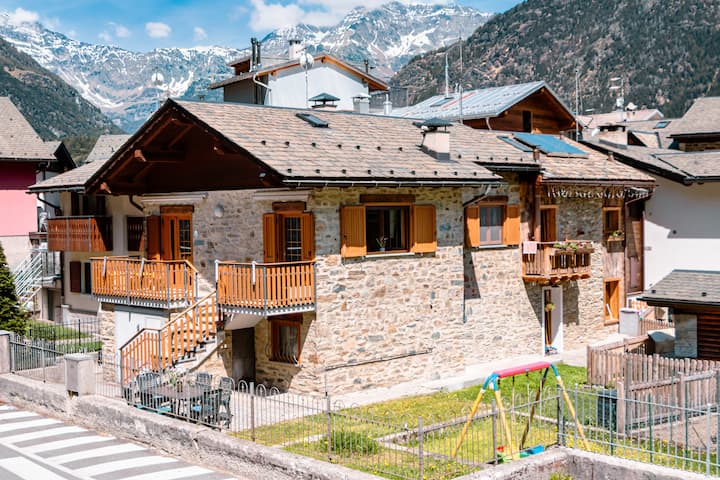 Casa Bruna Valmalenco, Private Chalet With Garden - Caspoggio
