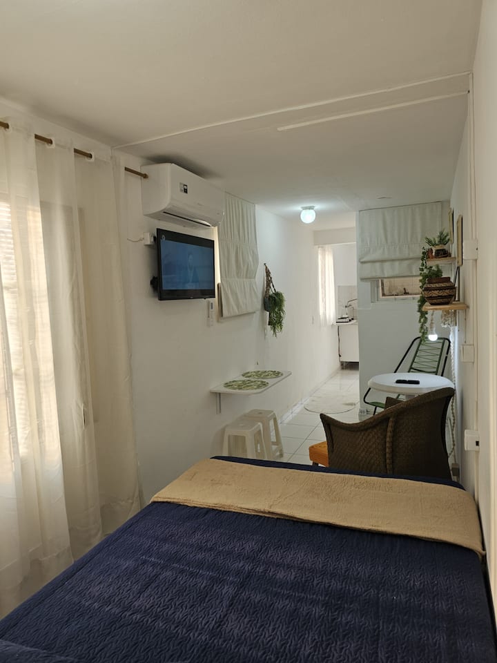 Kitnet 4 - Vila Adyanna/centro *Ler Todo O Anúncio - São José dos Campos