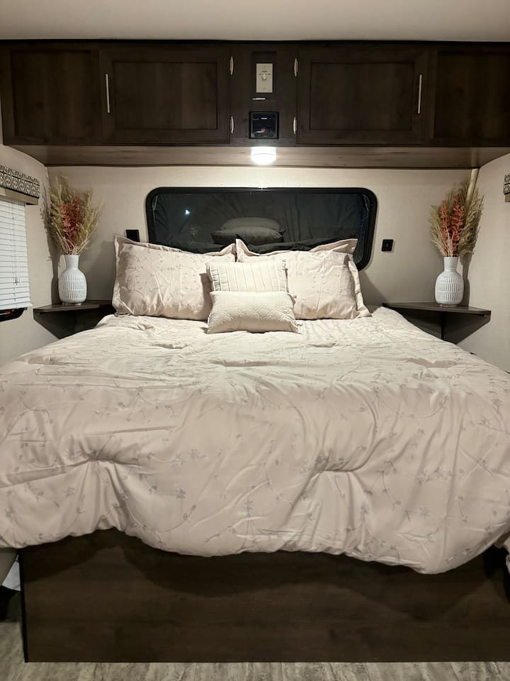 Modern Oasis Rv Home - North Las Vegas, NV