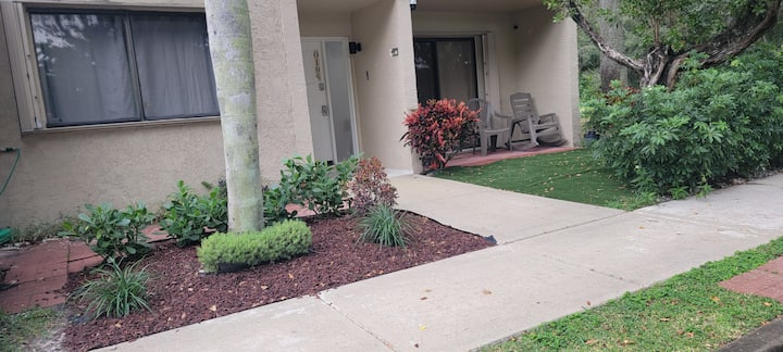 Deerfield Beach Vacation Condo - Boca Raton, FL