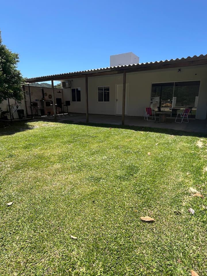 Espaço Inteiro, Aconchegante. - Tubarão