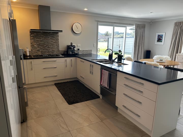 Tranquil Halyard Haven - Kerikeri