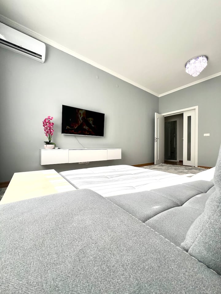 Daniels Suite • Waterfront • Cozy • Comfortable -