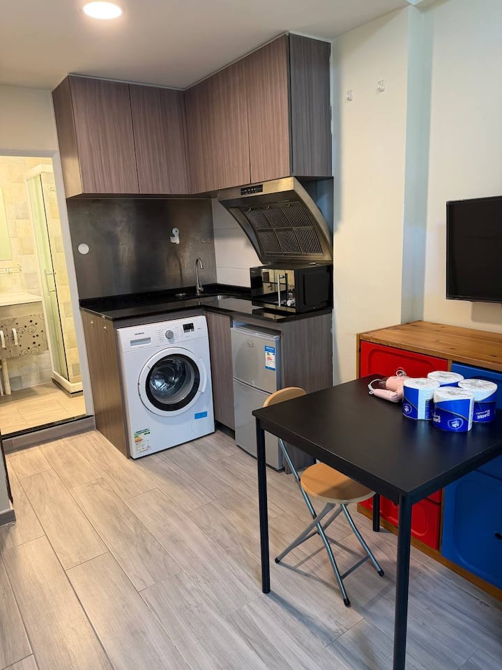 A 2ppl Double Bed Studio In Casuewaybay - Hong Kong