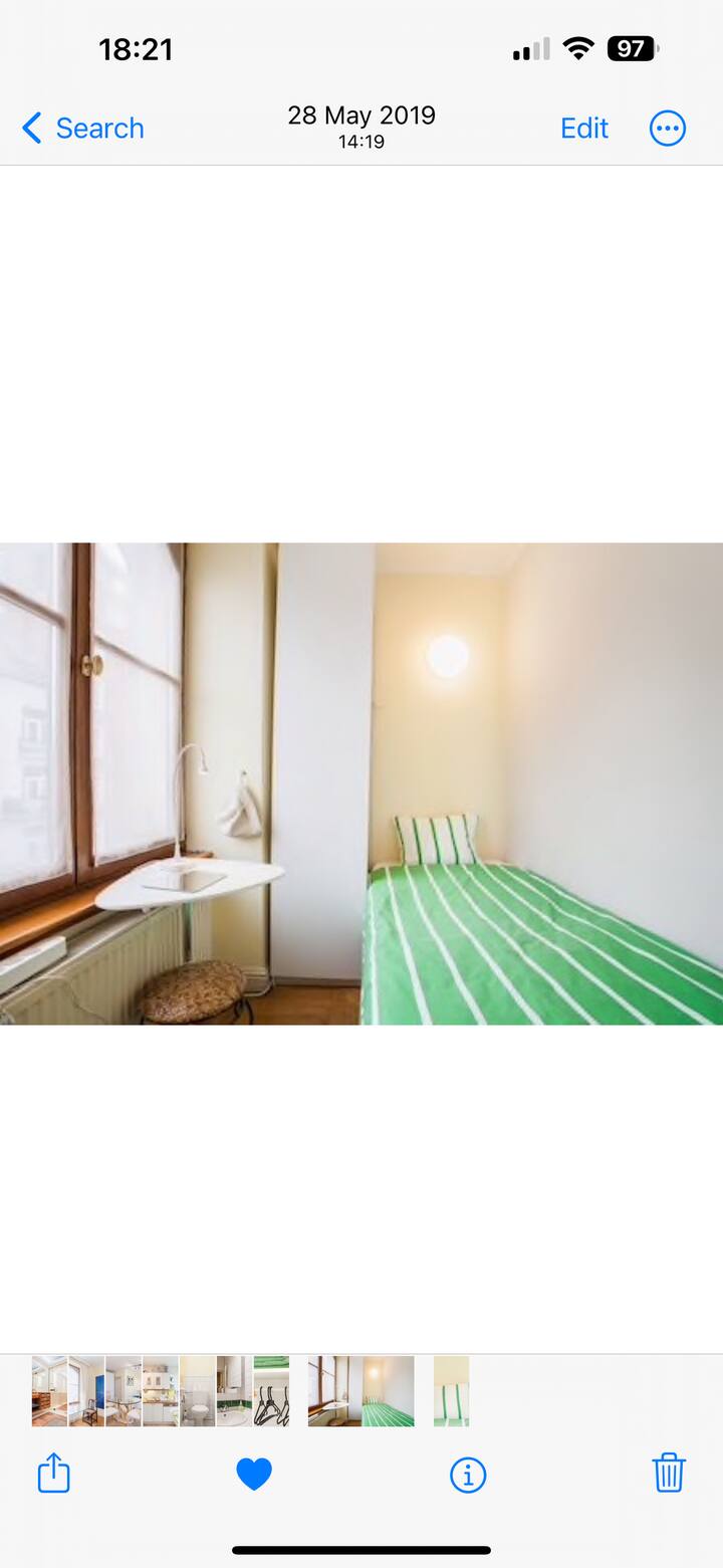 Contemporary Stylish Apartment - Small Cosy Room - Bruselas