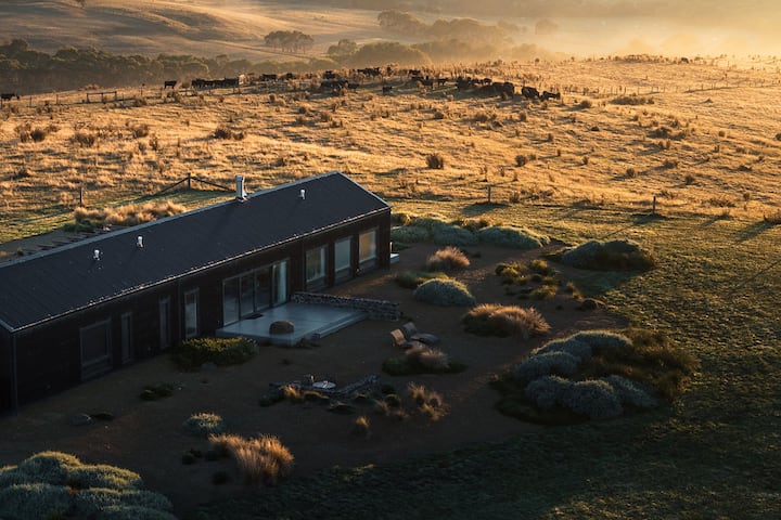 Luxury Off-grid Farm Stay | Ocean Views, Sleeps 10 - Timboon
