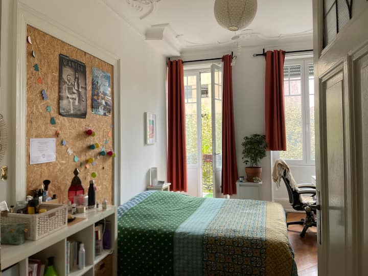 Jolie Chambre - En Coloc -