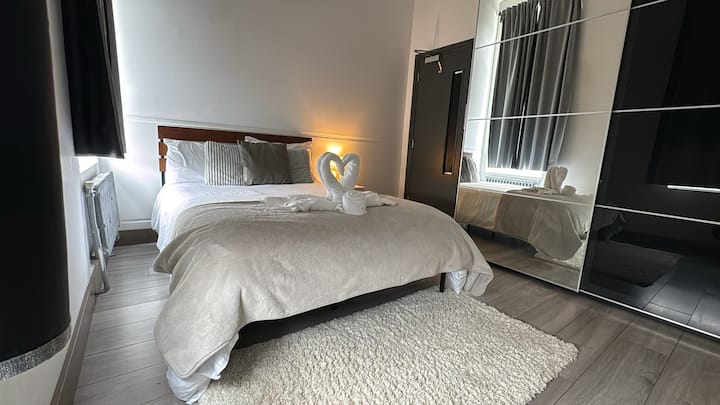 Modern 2bed Flat In London For 6 People - Twickenham