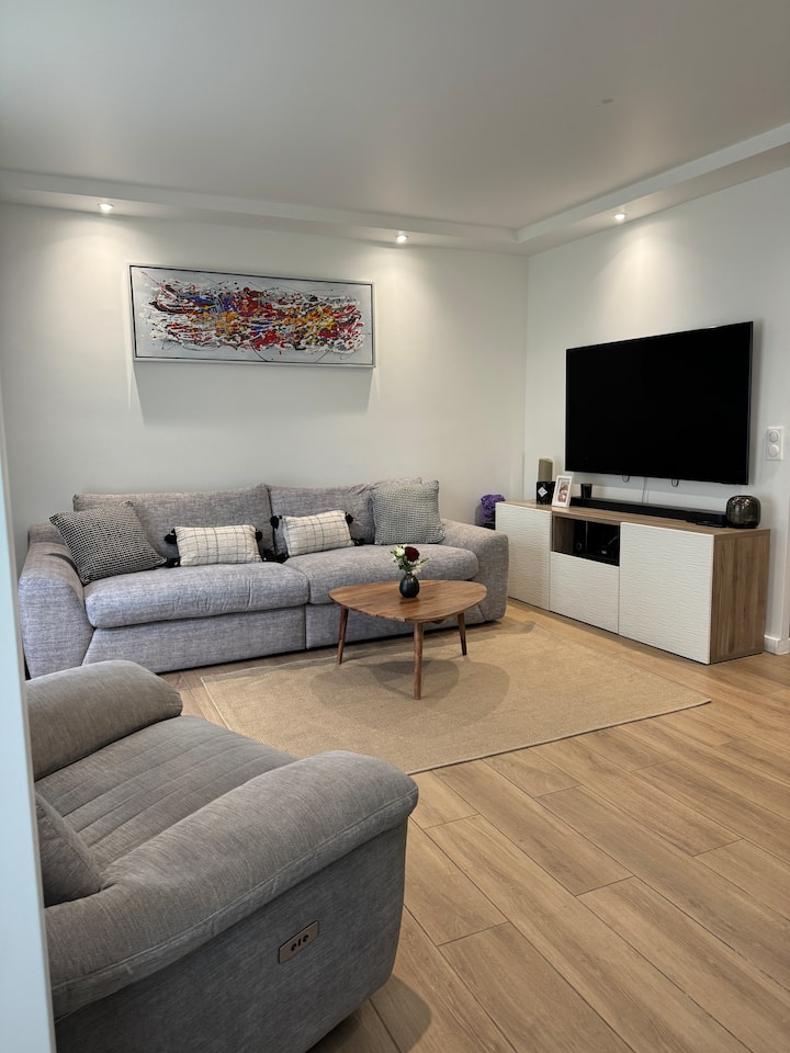 L’appartement Avec Trois Chambres . - Grigny