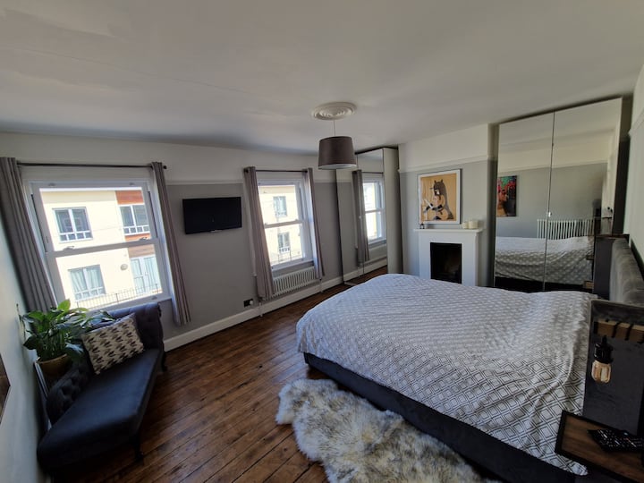 Central, Eclectic, Calm Retreat - Cheltenham