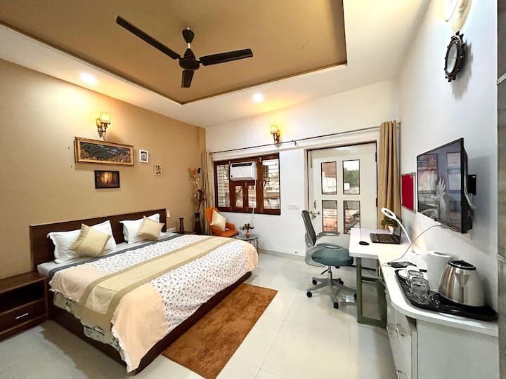 Homely Room In Family House, 5 Min From Taj Mahal - Agra
