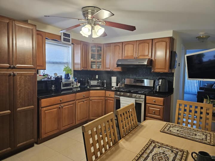 Jfk Nyc #1 Pick Pristine Spacious Cozy, Sleeps 4. - Garden City, NY