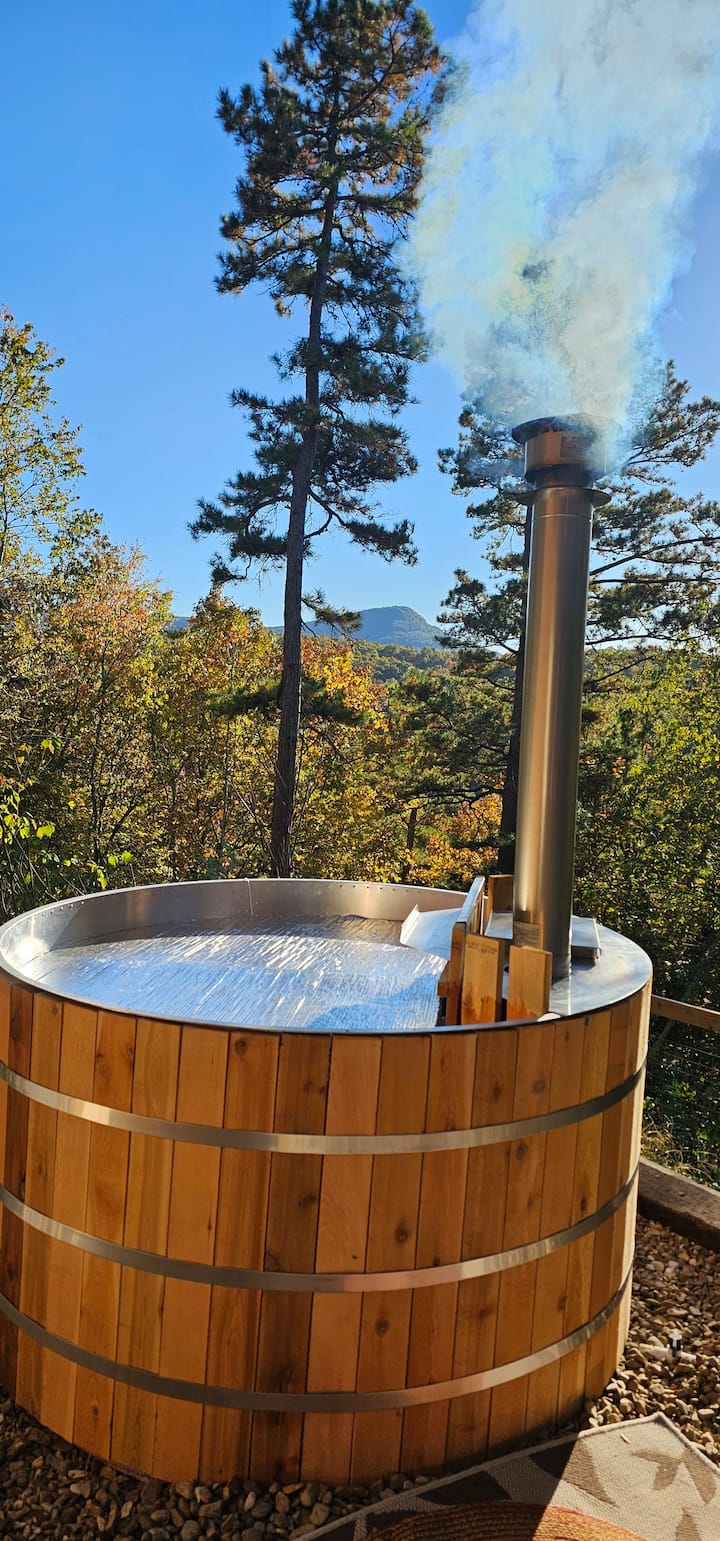 Jack's Wonder Inn (Starlink/woodfired Hot Tub) - Jasper, AR