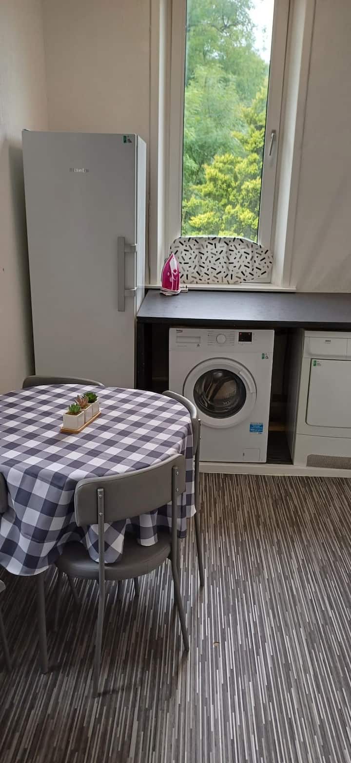 Royal 1bdbl Ensuite Rm Kelty,fife.fab 4 Edinburgh - Kinross