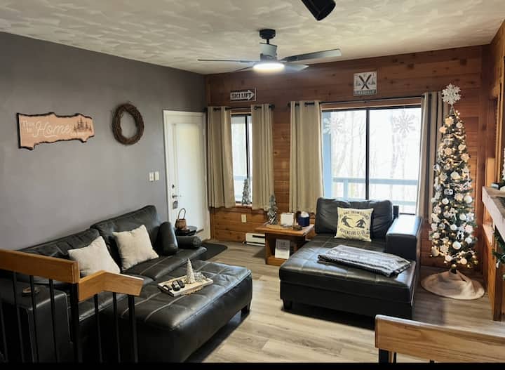 7 Springs*4 Season Resort-free Shuttle*sleeps 4 - Pennsylvania