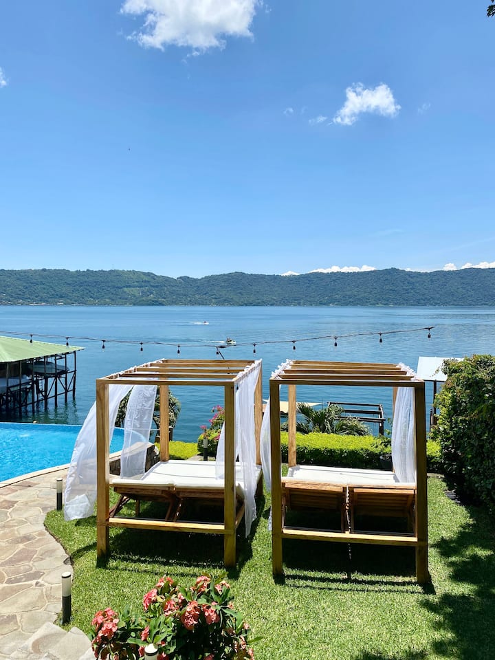 Casa Claveles Ubicada Frente Al Lago - Santa Ana