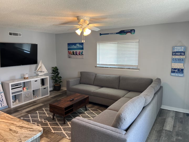 Magical Mermaid Condo
2 Bedroom
1 King / 1 Queen - New Smyrna Beach, FL